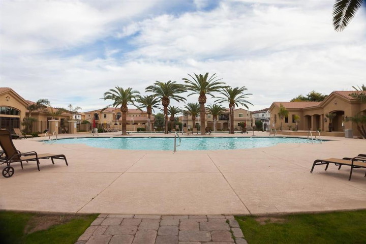 Gated Townhouse With 2 Suites, Heated Pool, Hot Tub - Arizona