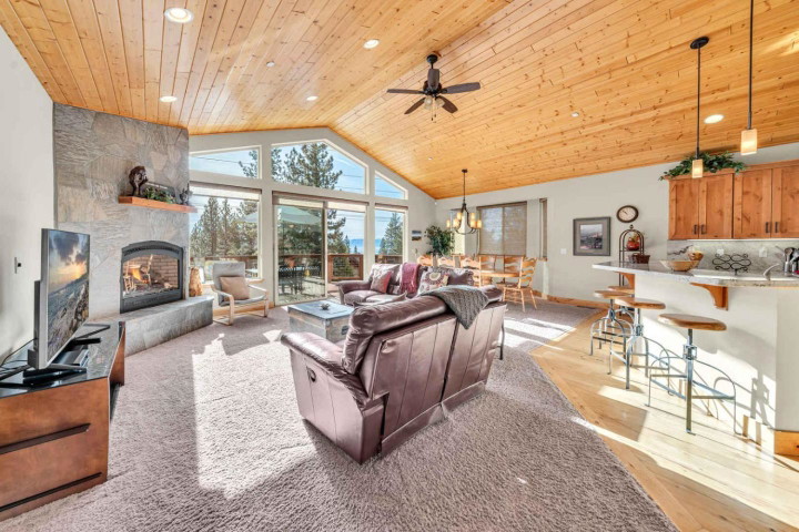 Sunny Daze Cabin Luxurious 4bdr With Stunning Views - Incline Village