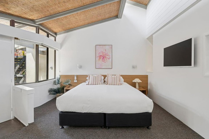 Hibiscus Villa - Beachfront, 2 Pools, Tennis, Restaurant - Coffs Harbour