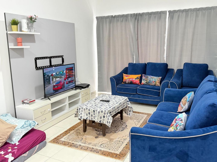 Ayaan Mcqueen Featured House With Ps3 Experience Most Wanted 2012 Racing Games - Cameron Highlands