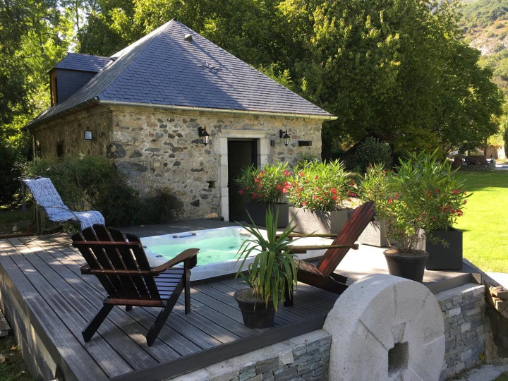 Lodge Ou Gîte De Caractére Avec Jaccuzi Spa Piscine - Argelès-Gazost