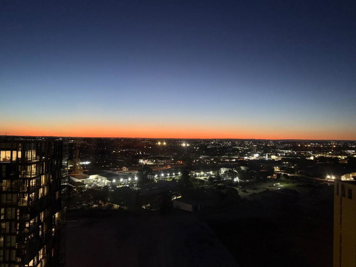 Golden Hours In Olympic Park 2bed2bath - Free Carpark Gym - Sydney