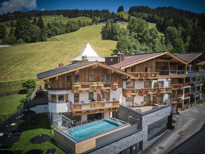 Hotel Astrid Mit Panoramapool & Inklusive Jokercard - Leogang