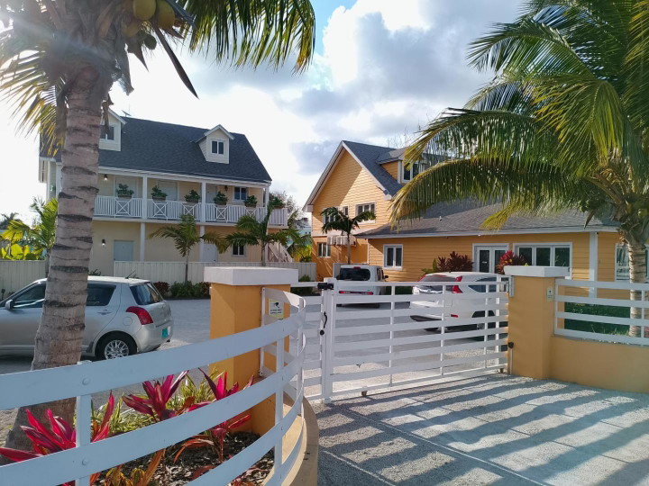 Mcgregor House - Villa By The Bay - Nassau