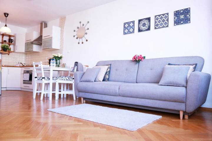 Cozy And Great Location By Cooee Apartments - Warschau