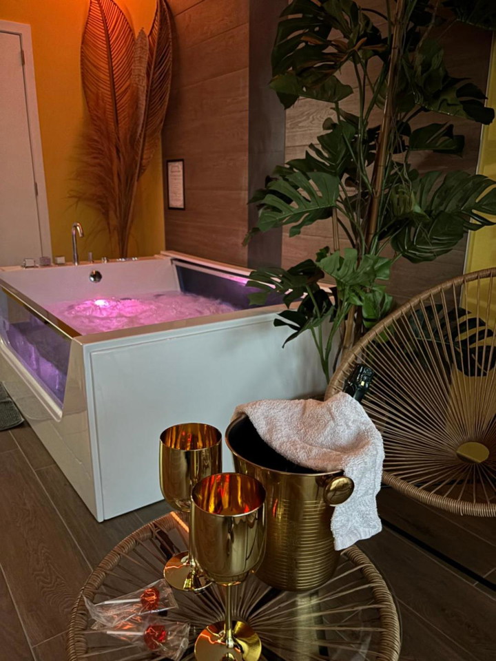 Le Bovary Hotel Suite Safari - Province de Liège