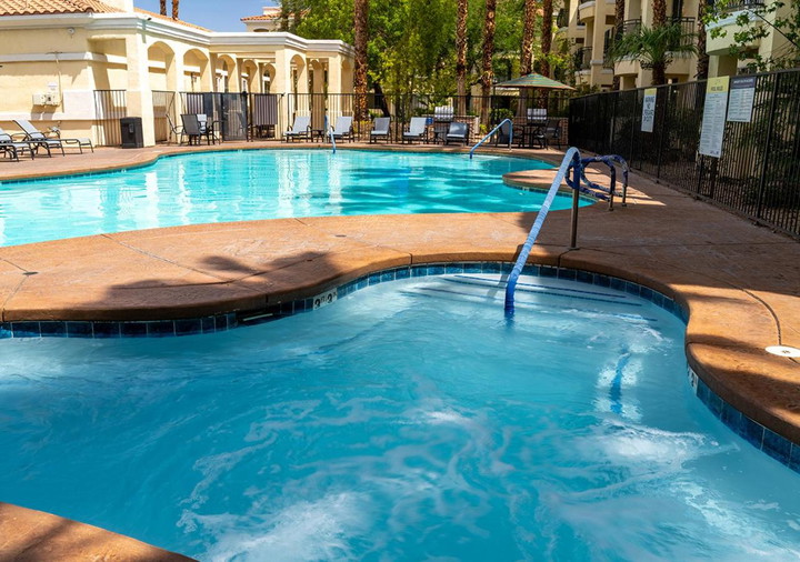 Club De Soleil All-suite Resort - Las Vegas, NV