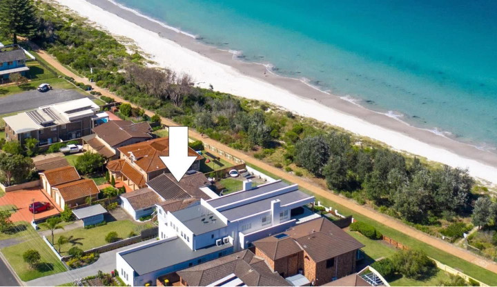 Bella Blu Beach House - Direct Beach Access - Australia
