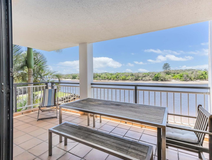 Sunrise Cove - Accessible Creekfront Retreat - Kingscliff