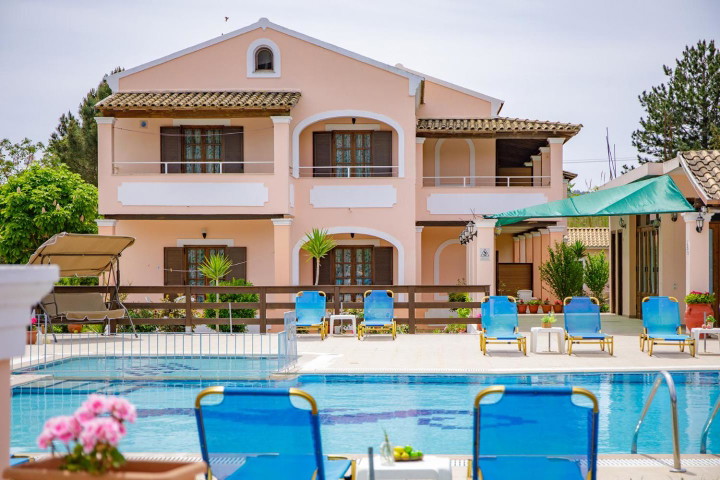 Nikos Pool House & Apartments - Corfu