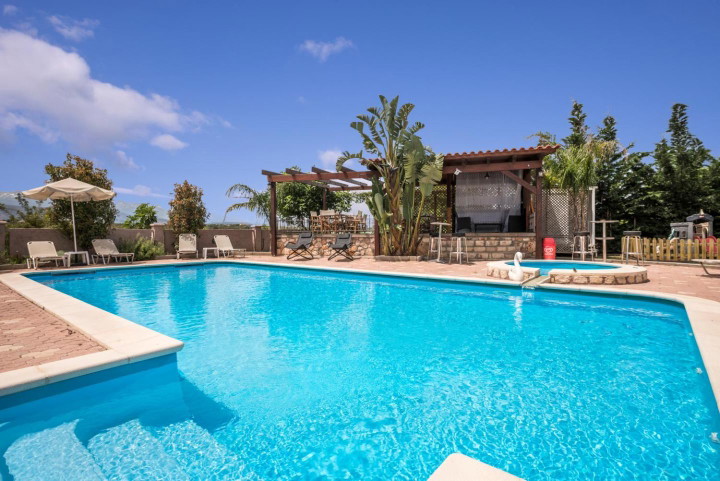 Areti Suites - Crete