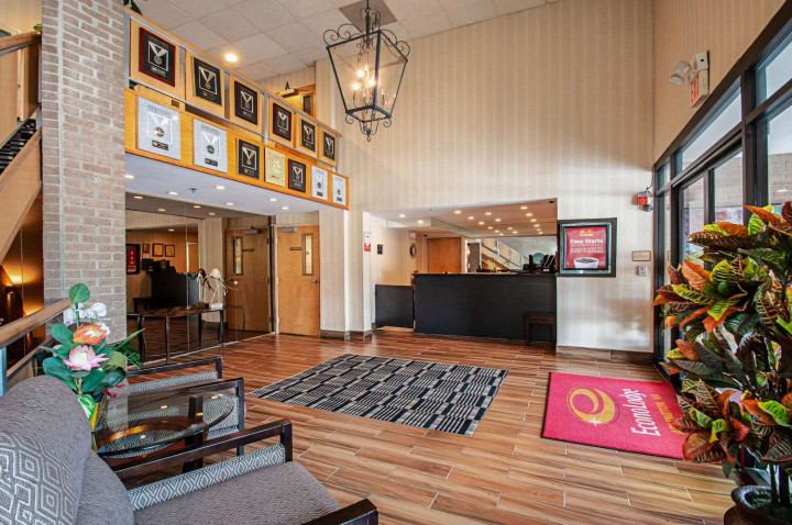 Econo Lodge Metro - Fairfax, VA