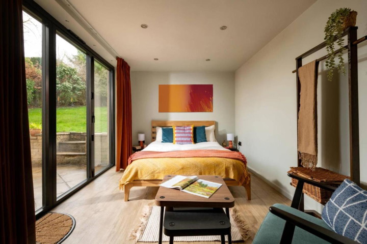 Cotswolds Cabin - Witney