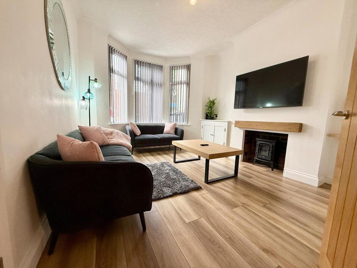 2 Bedroom Central Garden Apartment Free Parking - Cardiff