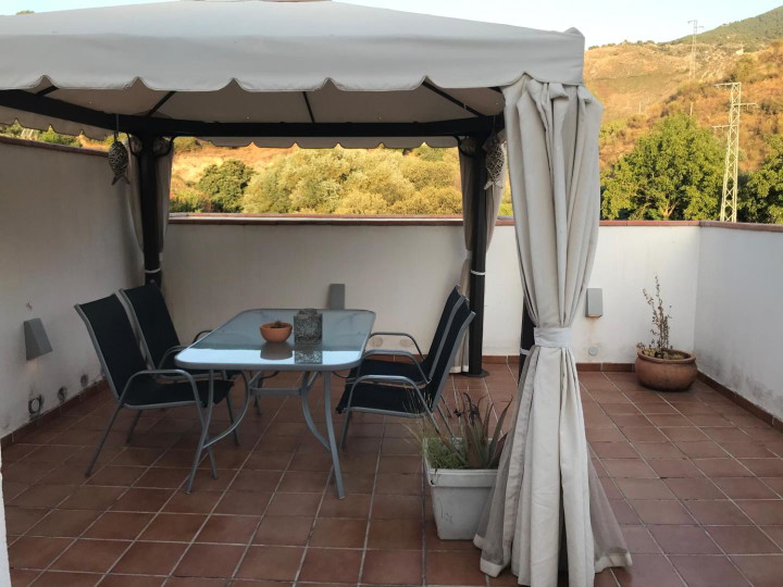 Apartamento Junto Al Río En Entrada Ruta Cahorros - Spain