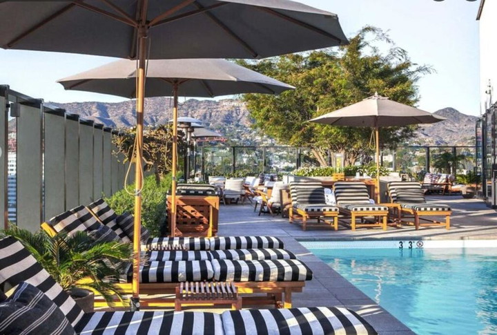 The Icon' Full Hollywood Sign View Rooftop Pool, Gym - Hollywood, CA