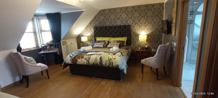 Outlander Boutique B&b Only Adult Suite - Scotland