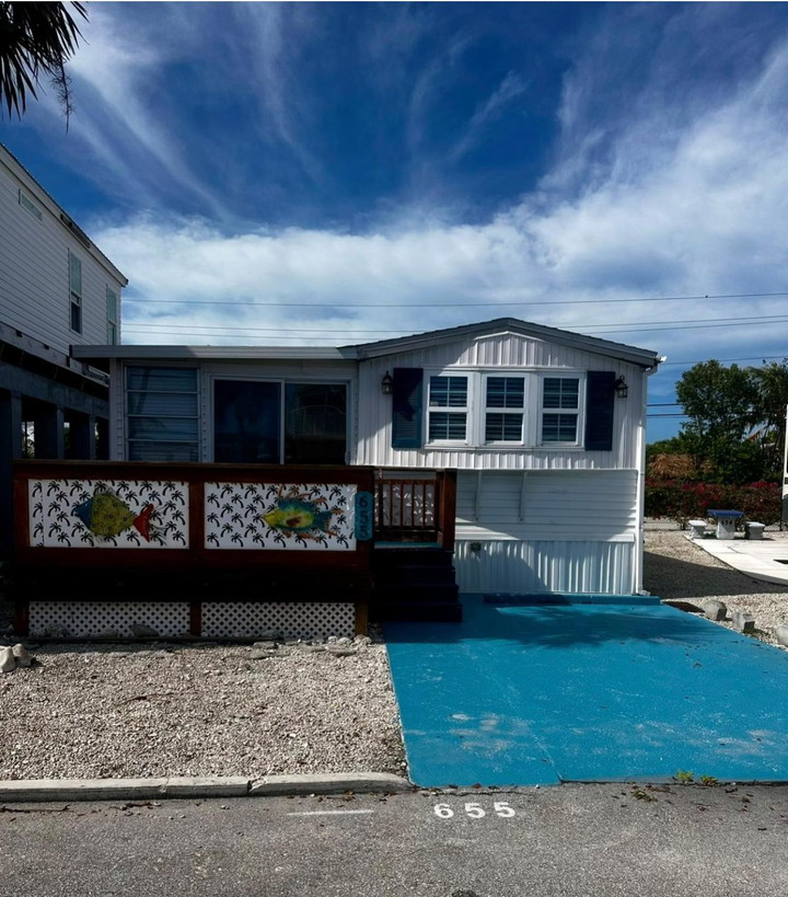 Tropical Lochloosa #655 - Florida Keys, FL