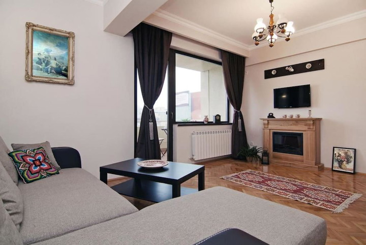 Istoric Center | Romanian Quiet Apartment - Bucharest