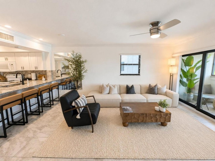 Park Shore Resort,great Views-top Floor Bldgj 454 - Naples, FL
