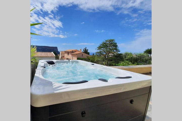 Rêves De Vie, Le "Port Miou" Vue Mer, Grande Terrasse Avec Jacuzzi - Marseille