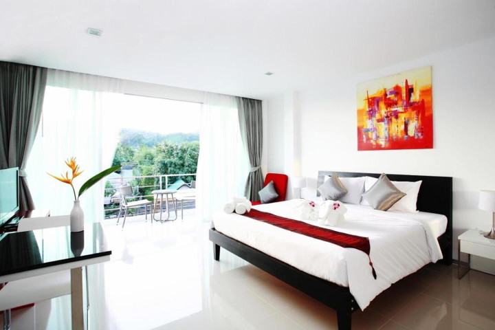 One World One Home Naiharn Hotel - Phuket