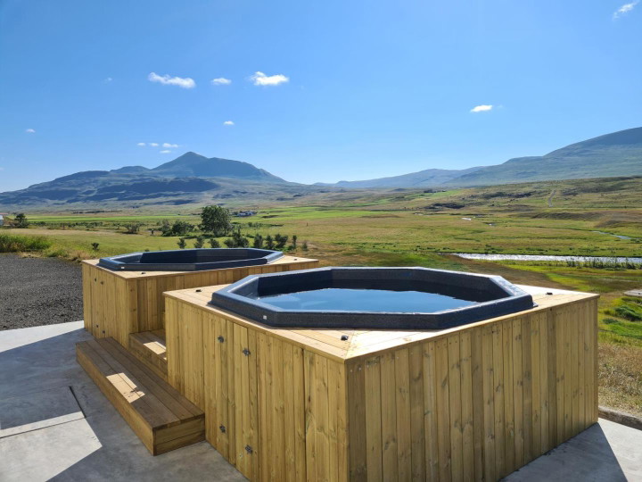 Hlín Guesthouse - Iceland