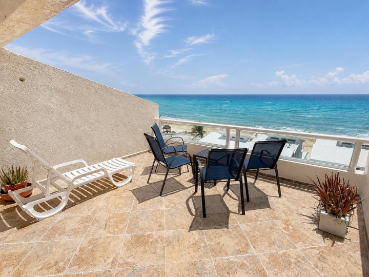 Penthouse Spectacular View Private Terrace Beachfront Condo Brisas Shores 2 Bedrooms - Cancún