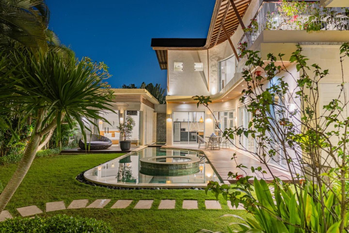 Luxury - Villa Ron - Central Seminyak - Kuta