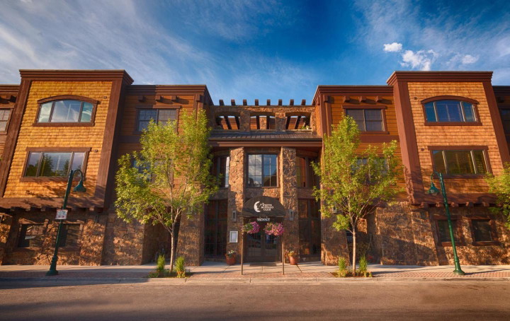 The White Buffalo Club - Jackson Hole, WY