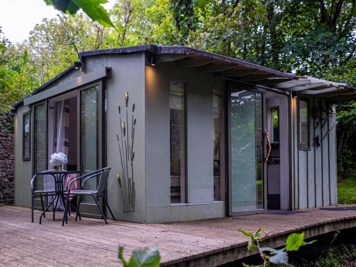 The Cwtch - Woodland Cabin With Country Views! - Pembrokeshire