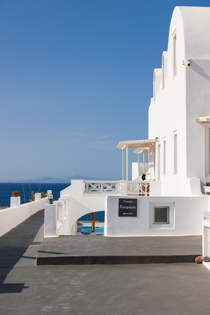 Vrachia Studios & Apartments - Santorini