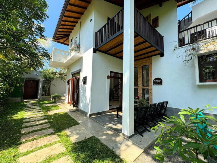 Anushka Holiday Inn - Hikkaduwa
