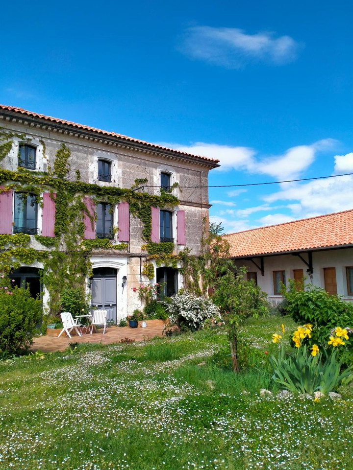 L'oree Du Bois - Chambres Independante - Charente