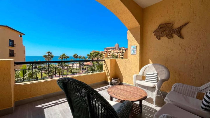Gorgeous Third-level Condo Princesa D-308 - Baja California