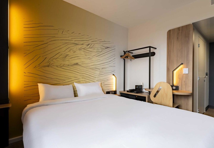 B&b Hotel Valenciennes Onnaing 3 éToiles Parc D Activités De La Vallée De L Escaut - Valenciennes