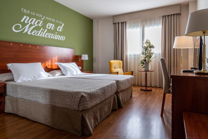 Sercotel Avenida Almería - Almería