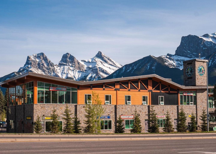 Canmore Downtown Hostel - Canmore