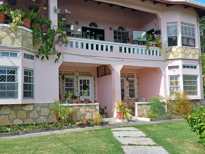 Peachbloom Terrace Inn - Grenada