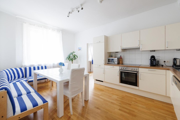 Apartment France | Operastreet - Wien