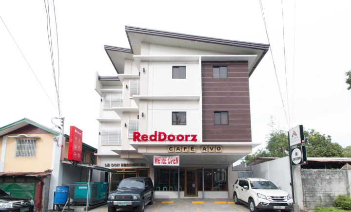 Reddoorz Plus @ Diola Villamonte Bacolod - Silay City