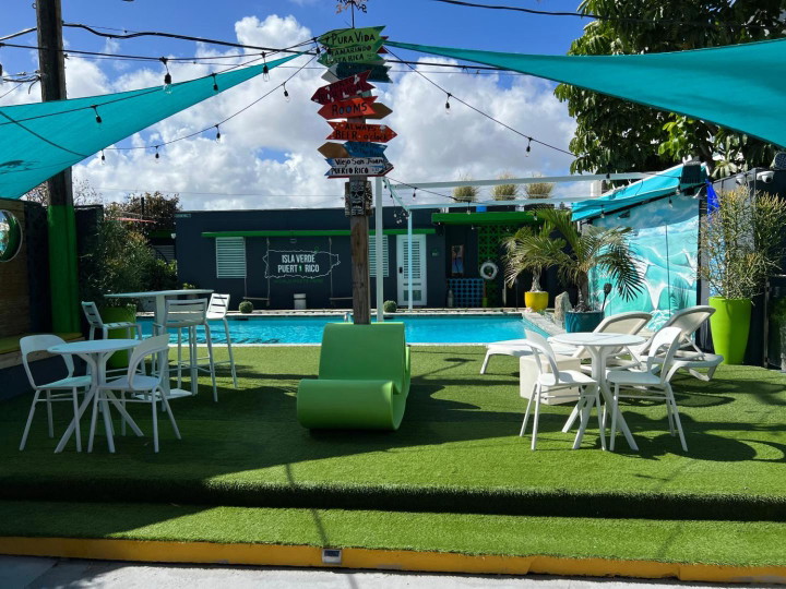 Nomada Beach Hostel- Isla Verde - Caribbean
