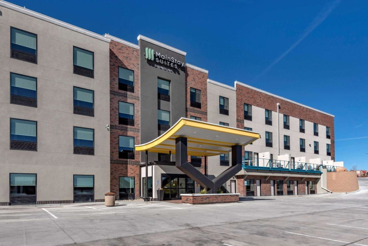 Comfort Suites Colorado Springs East - Medical Center Area - Colorado Springs, CO