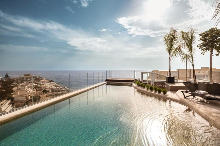 Fitch Hotel - Malta