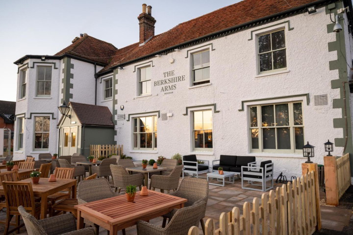 Berkshire Arms By Chef & Brewer Collection - Newbury