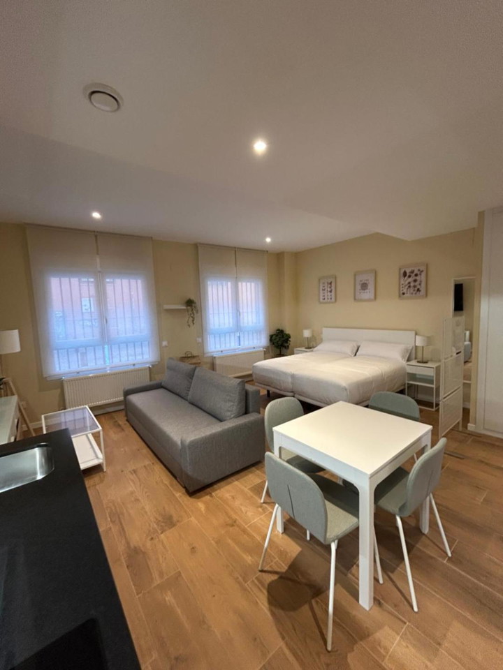 Apartamentos Turisticos Aeropuerto Barajas - San Blas