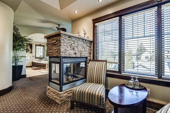 Westmount River Inn - Calgary
