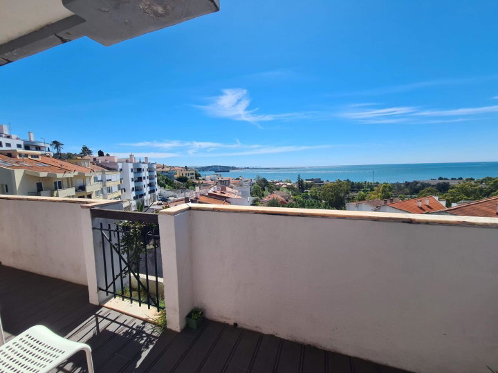 Bright By The Beach - By Coh - Porto Salvo