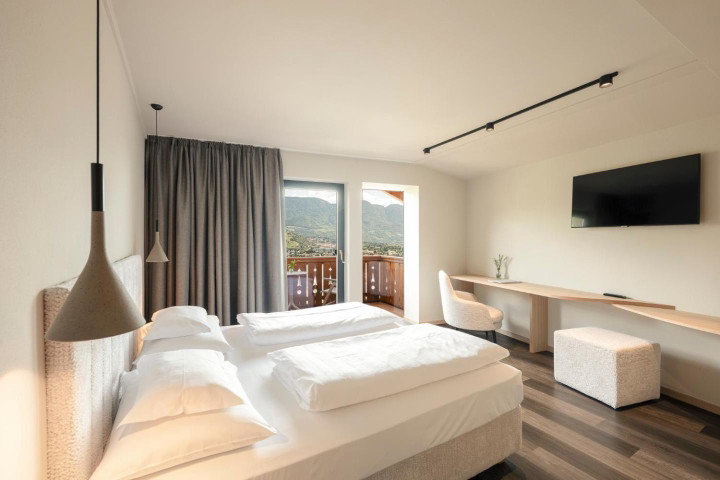 Hotel ÖHlerhof - Tirolo