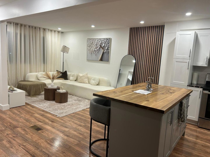 Luxury Townhouse In Montreal - Longueuil